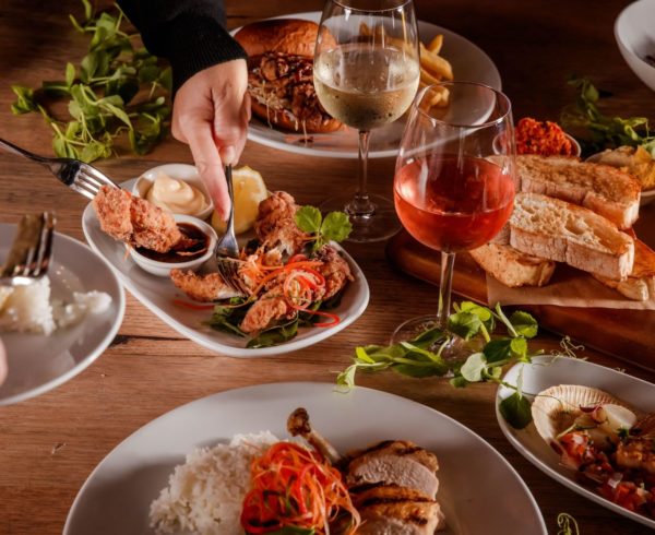 Delivery / Takeaway - Hope Island Tavern